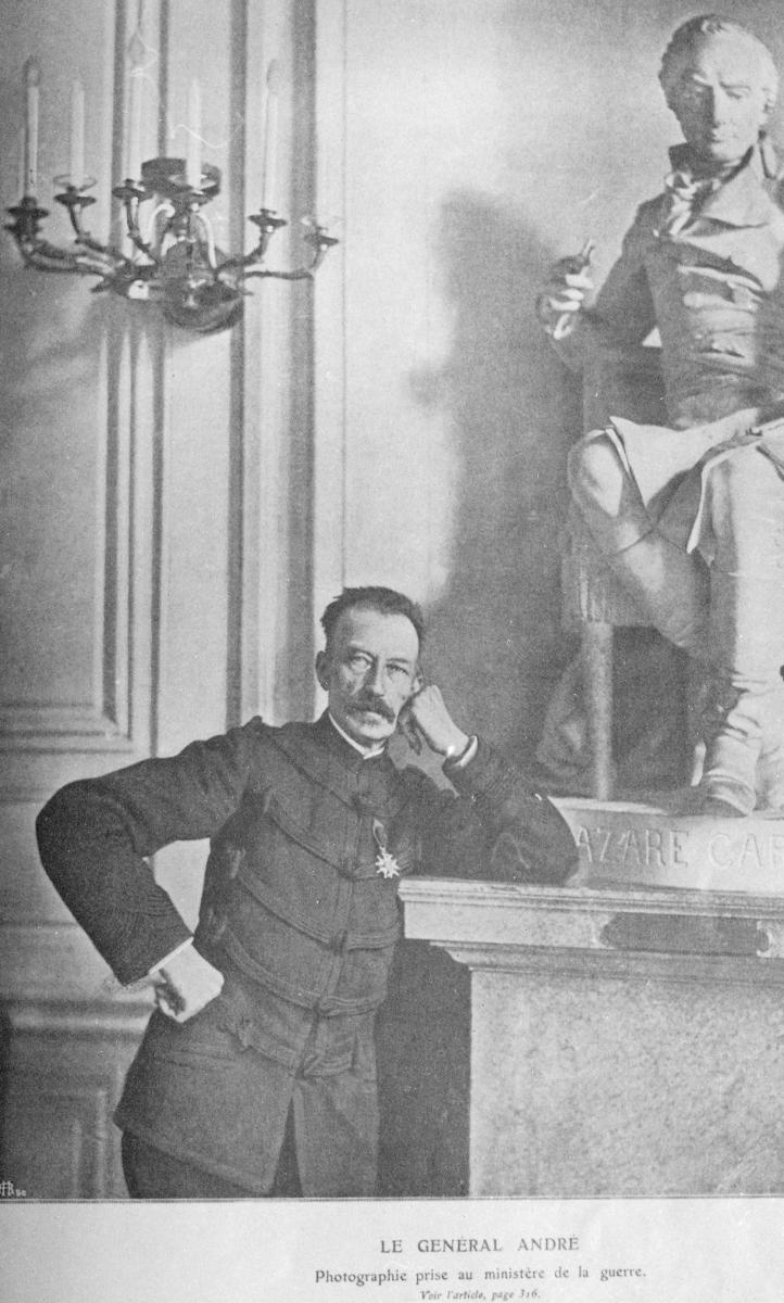 André Louis X1857 - Bibliothèque Centrale