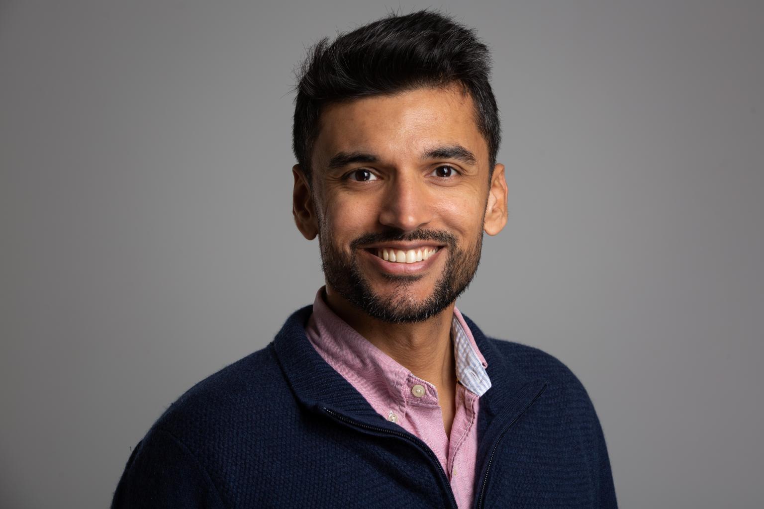 Manas Upadhyay receives an award from the French Society for Metallurgy ...